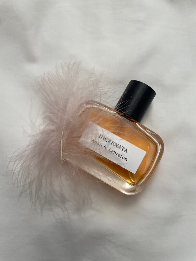 Best Iris Fragrances To Wear In The Cold Season