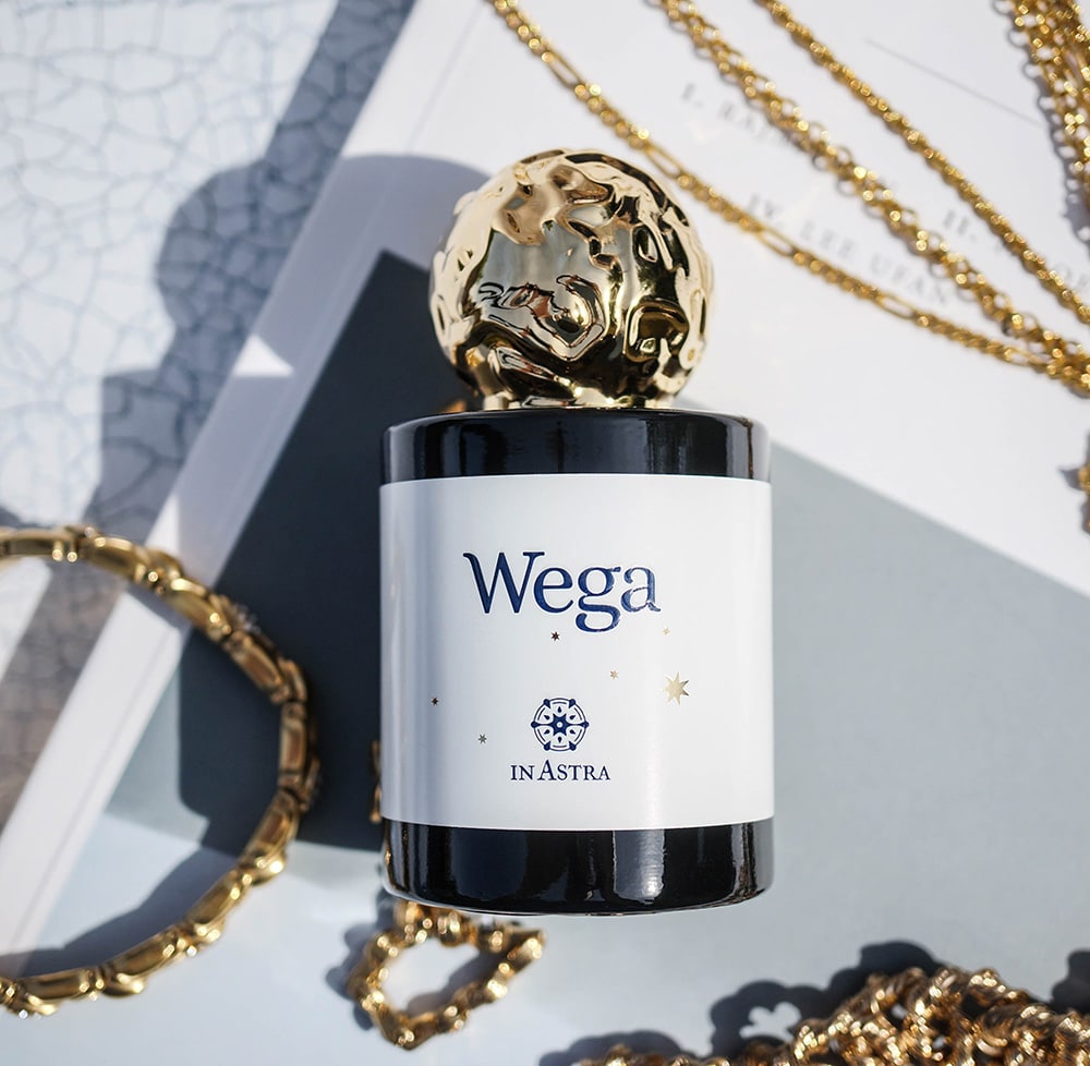In Astra Wega Review: Sweet Raspberry & Fluffy Marshmallow